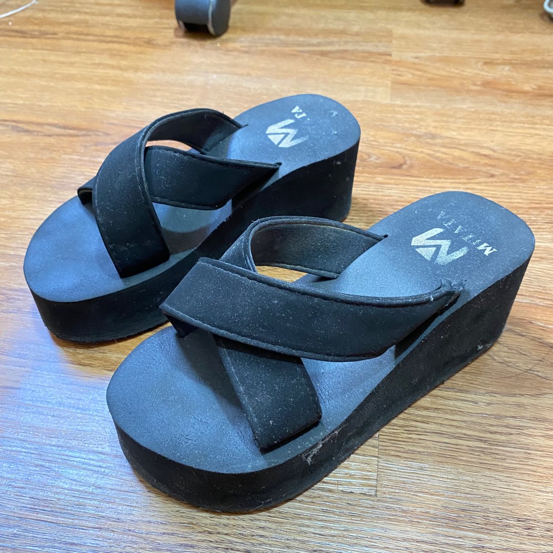 RUSH!! Black Heels Size 6, Women's Fashion, Footwear, Flats & Sandals ...