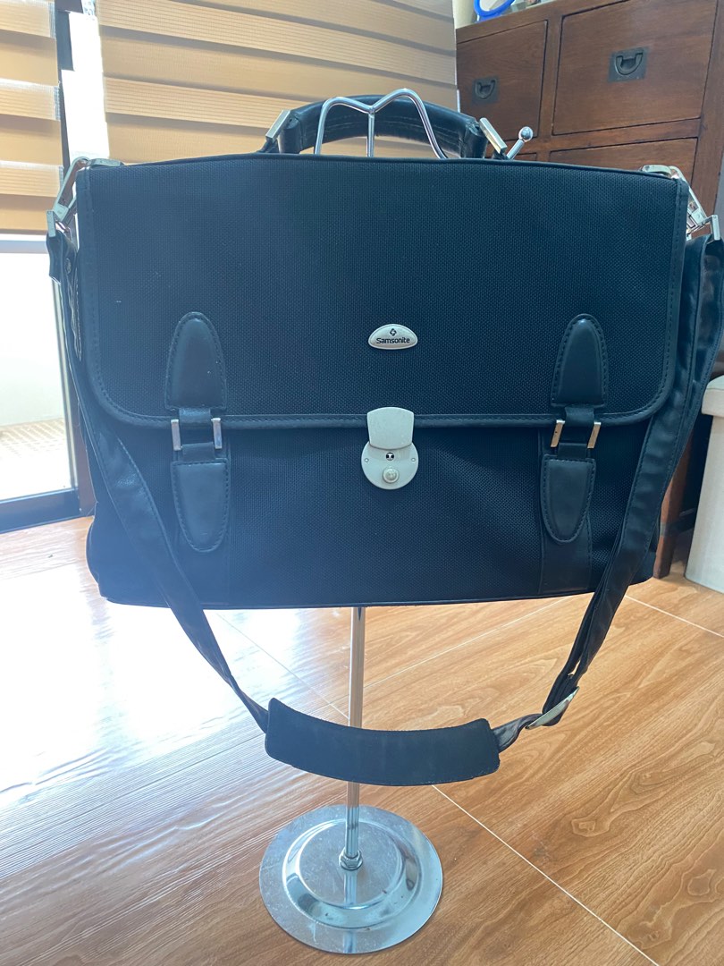 Samsonite Briefcase, Men's Fashion, Bags, Briefcases on Carousell