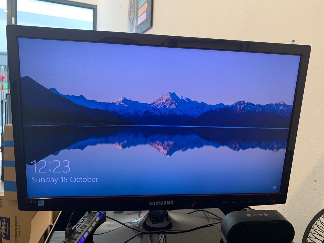 Samsung 21 inch Lcd Monitor, Computers & Tech, Desktops on Carousell