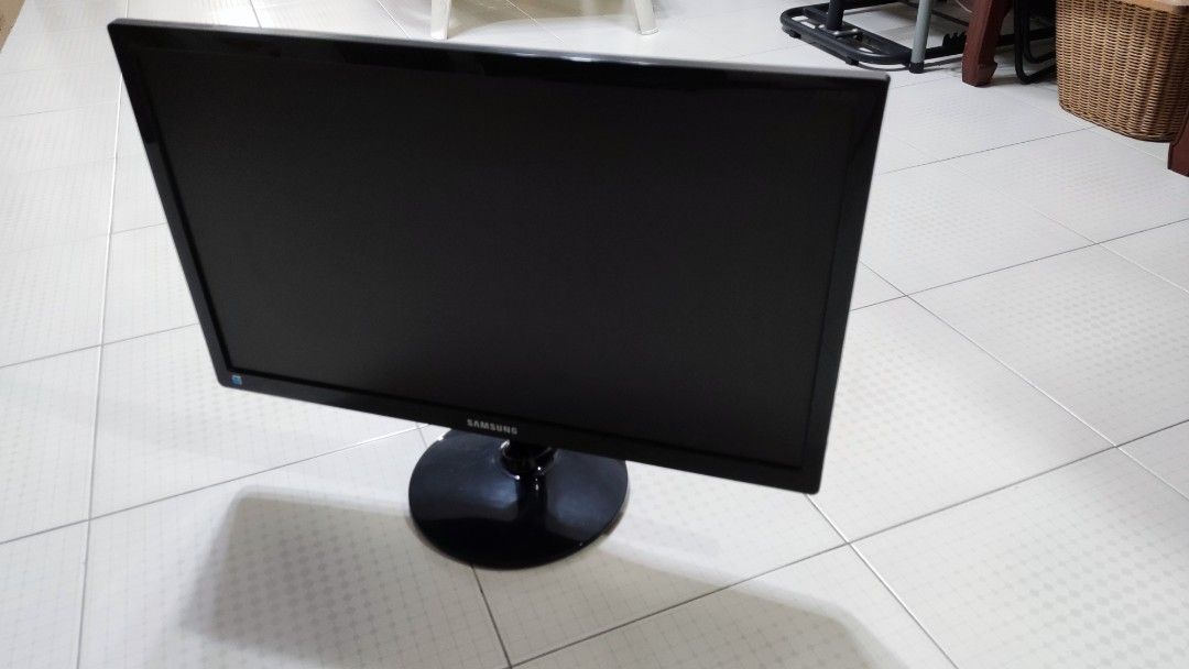 Samsung 23"monitor s23c350, Computers & Tech, Parts & Accessories ...
