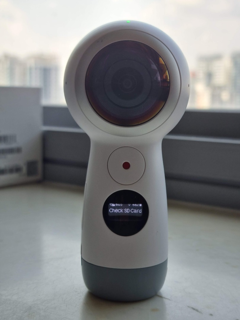 Samsung Gear 360 4K VR camera 2nd gen (2017) - Dual lens live streaming ...