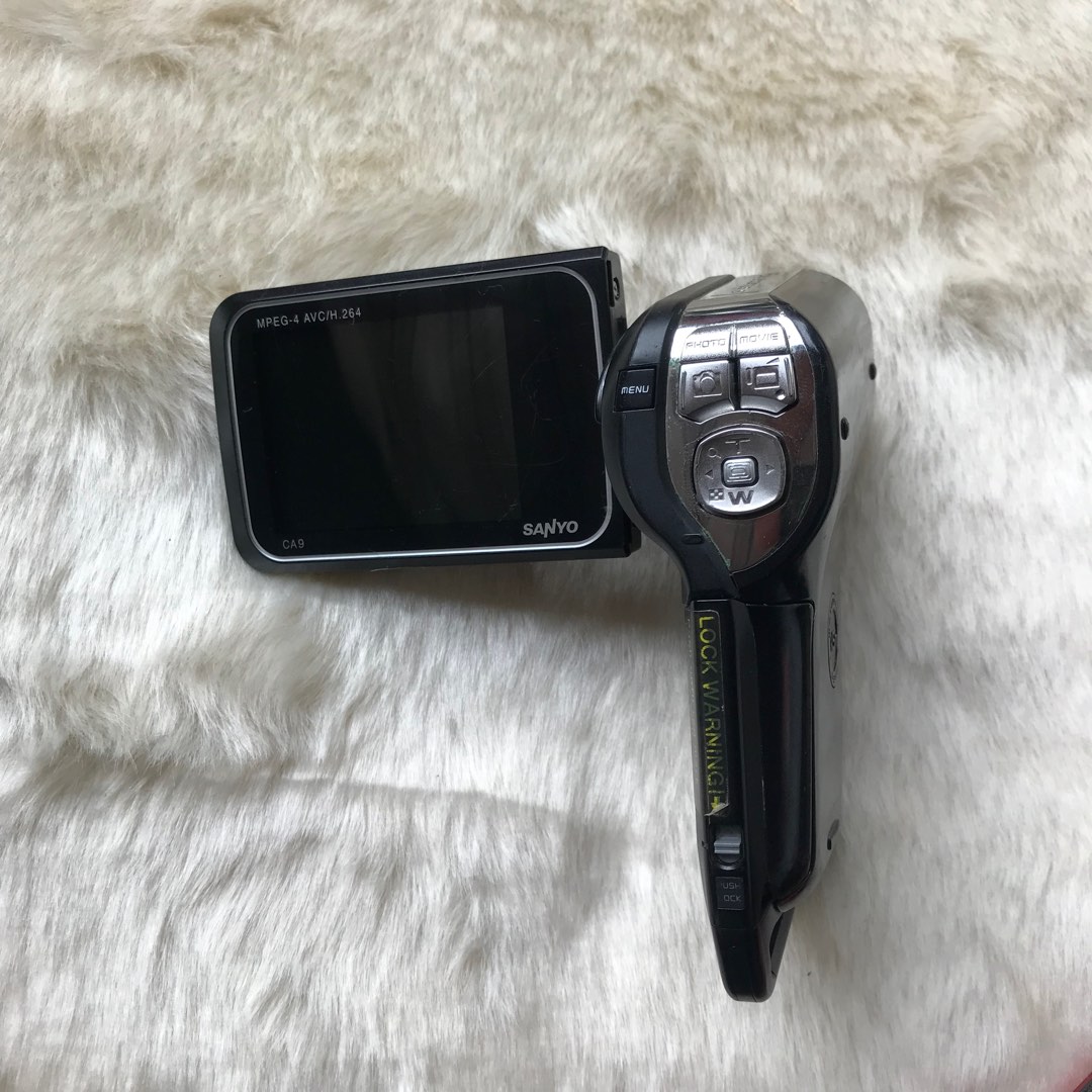 Sanyo Xacti Camera, Photography, Cameras on Carousell