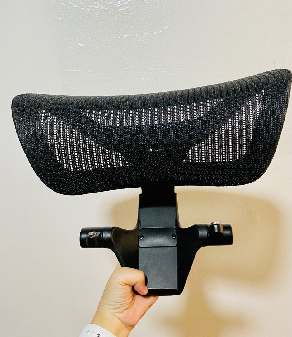 Secretlab NeueChair Silver, Furniture & Home Living, Furniture, Chairs ...