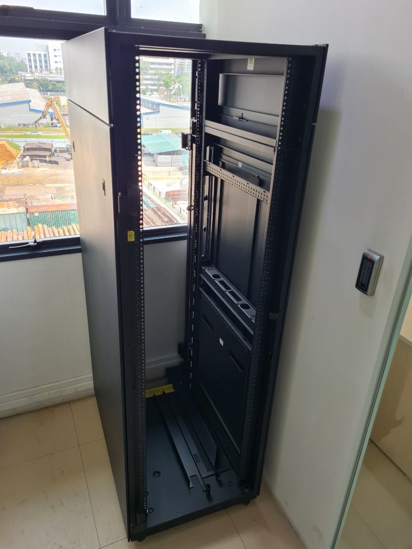 Server Rack, Computers & Tech, Office & Business Technology on Carousell