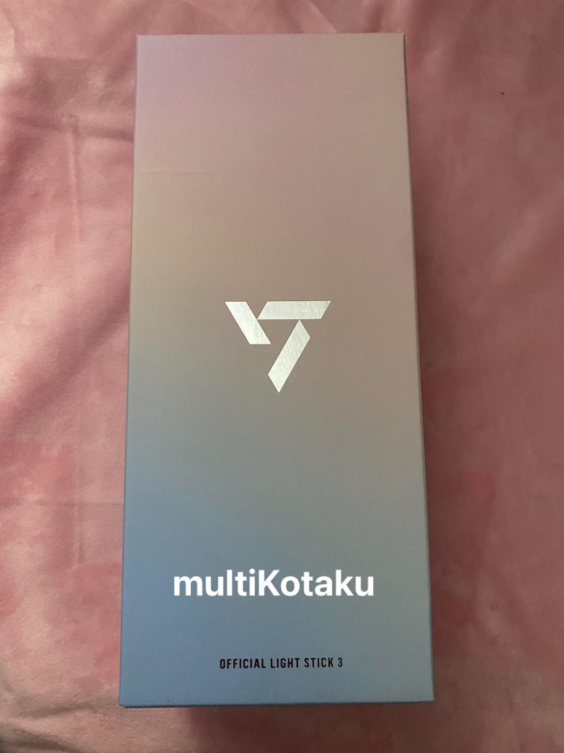 seventeen svt carat bong ver 3 official light stick, Hobbies & Toys ...