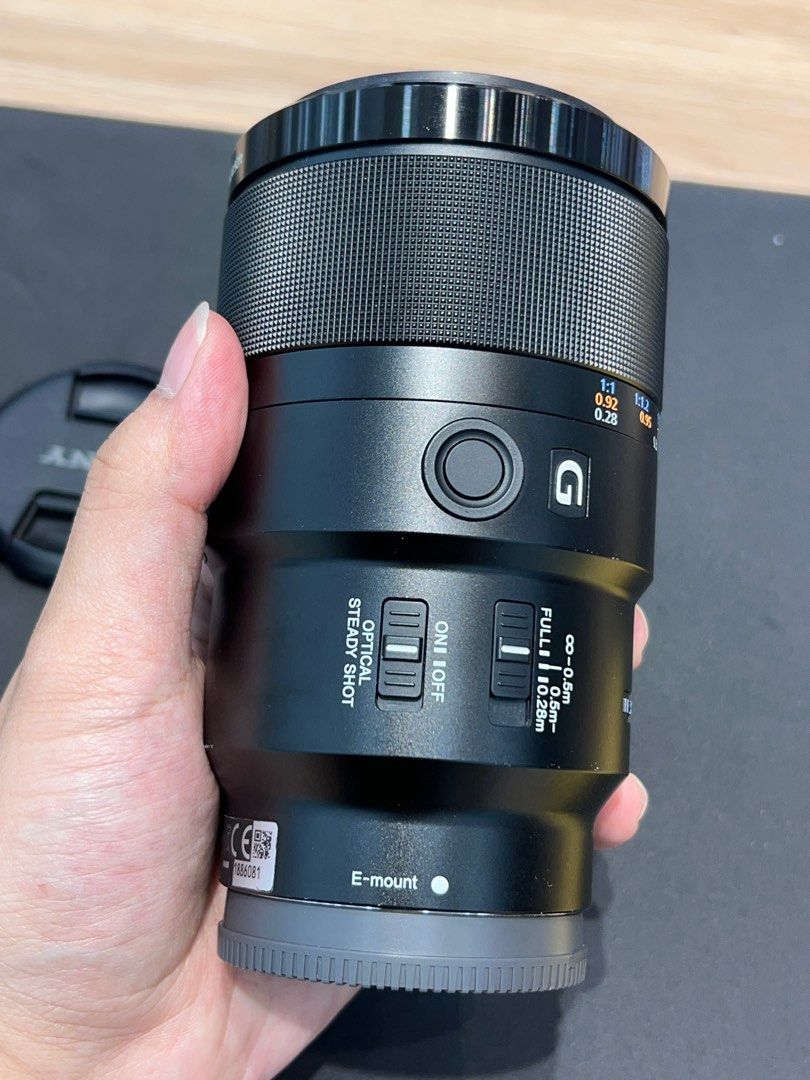 Sony 90mm F2.8 E-mount, Photography, Lens & Kits on Carousell