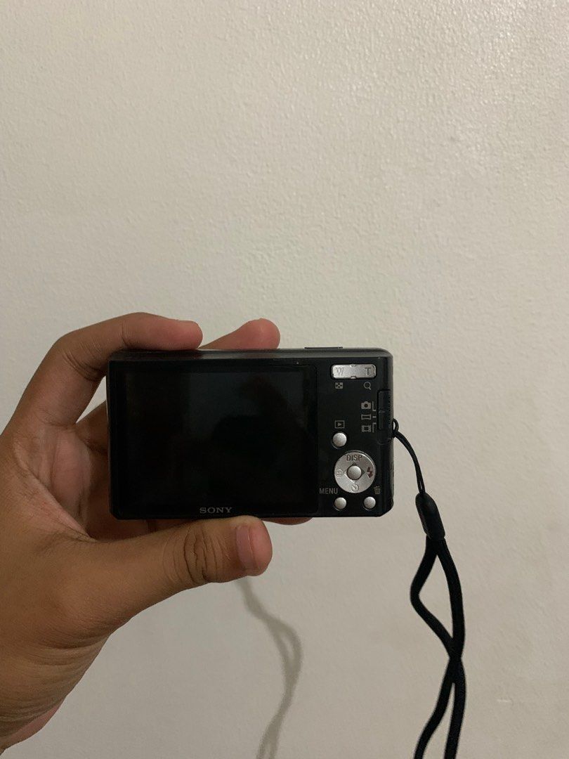 sony cybershot dsc w530 digi cam, Photography, Cameras on Carousell