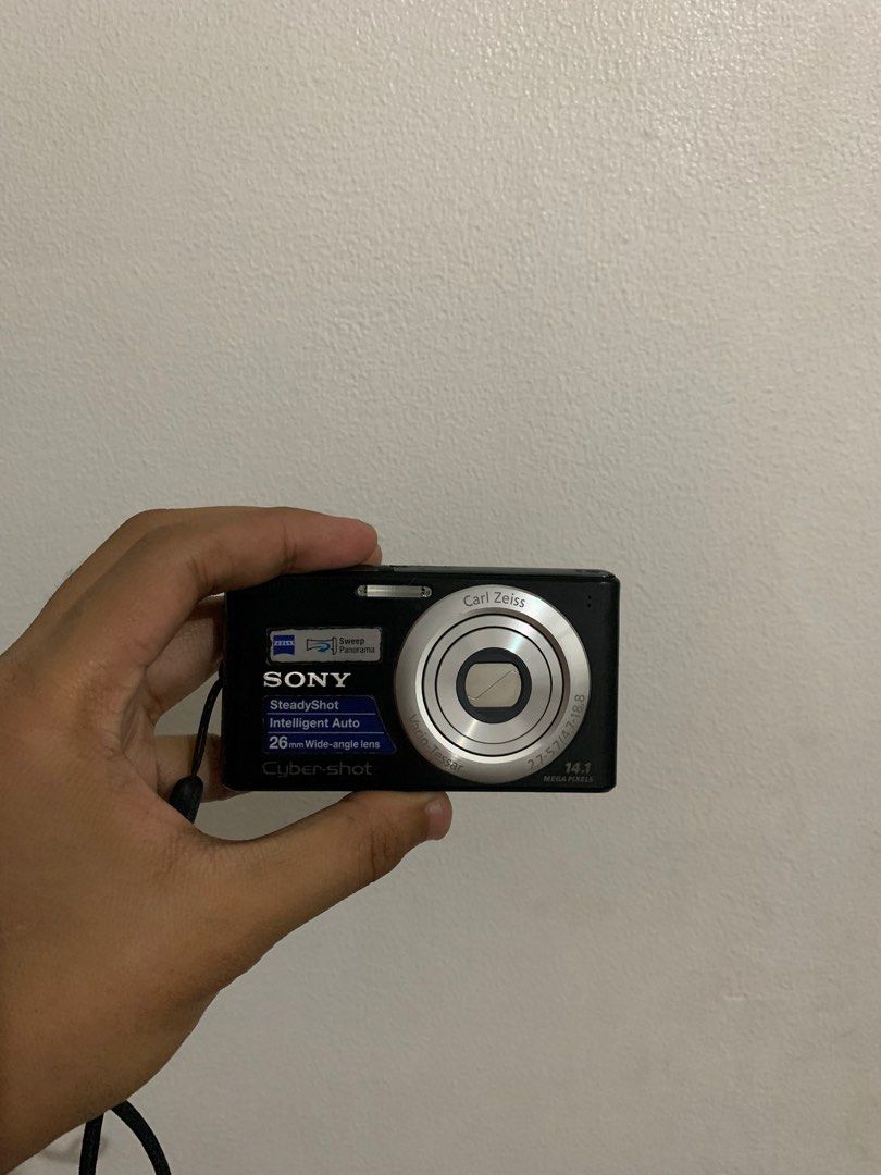 sony cybershot dsc w530 digi cam, Photography, Cameras on Carousell