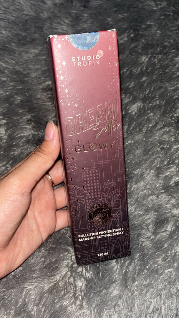 Studio tropik setting spray 130ml, Kesehatan & Kecantikan, Rias Wajah ...