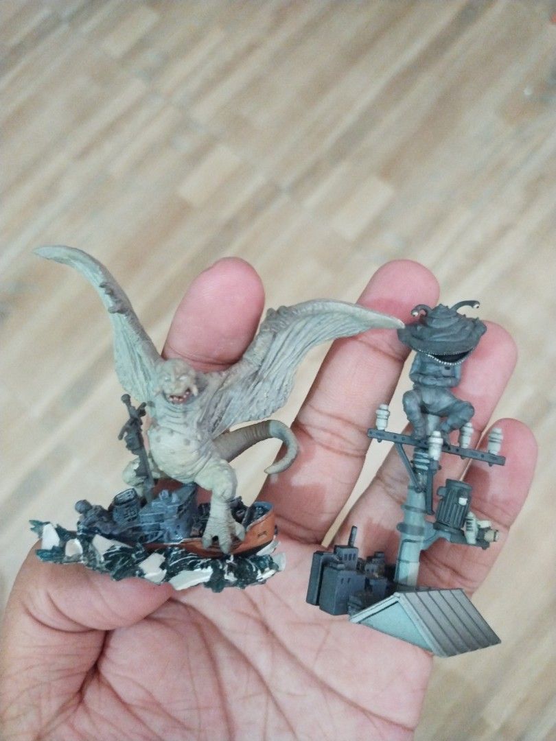 Time Slip Glico Mini Kaiju Diorama Peguila & Kanegon, Hobbies & Toys ...