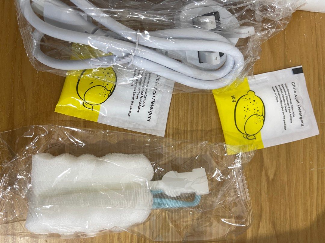 Travel kettle with 3 pin plug, TV & Home Appliances, Kitchen Appliances ...