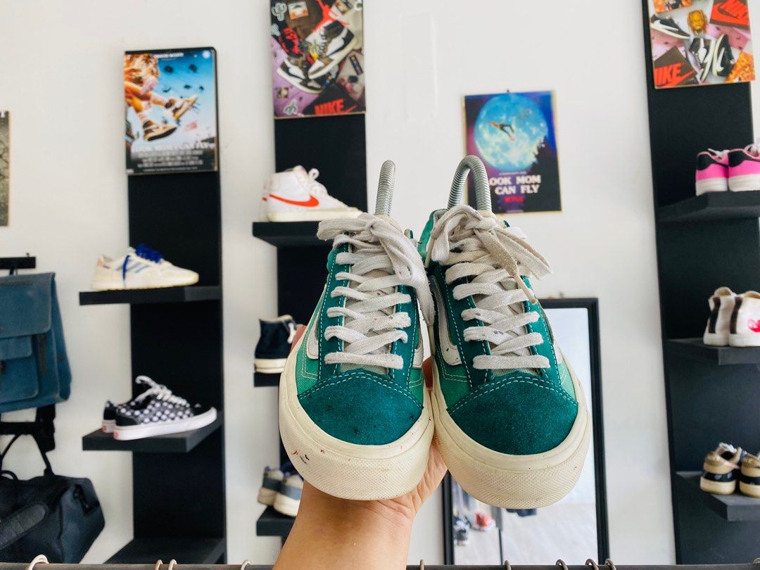Vans old skool style 36 OG green, Fesyen Wanita, Sepatu di Carousell