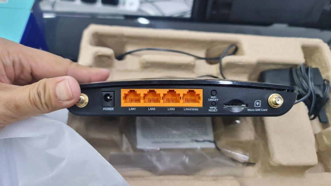 WTS 4G LTE Simcard MODEM MR200, Computers & Tech, Parts & Accessories, Networking on Carousell