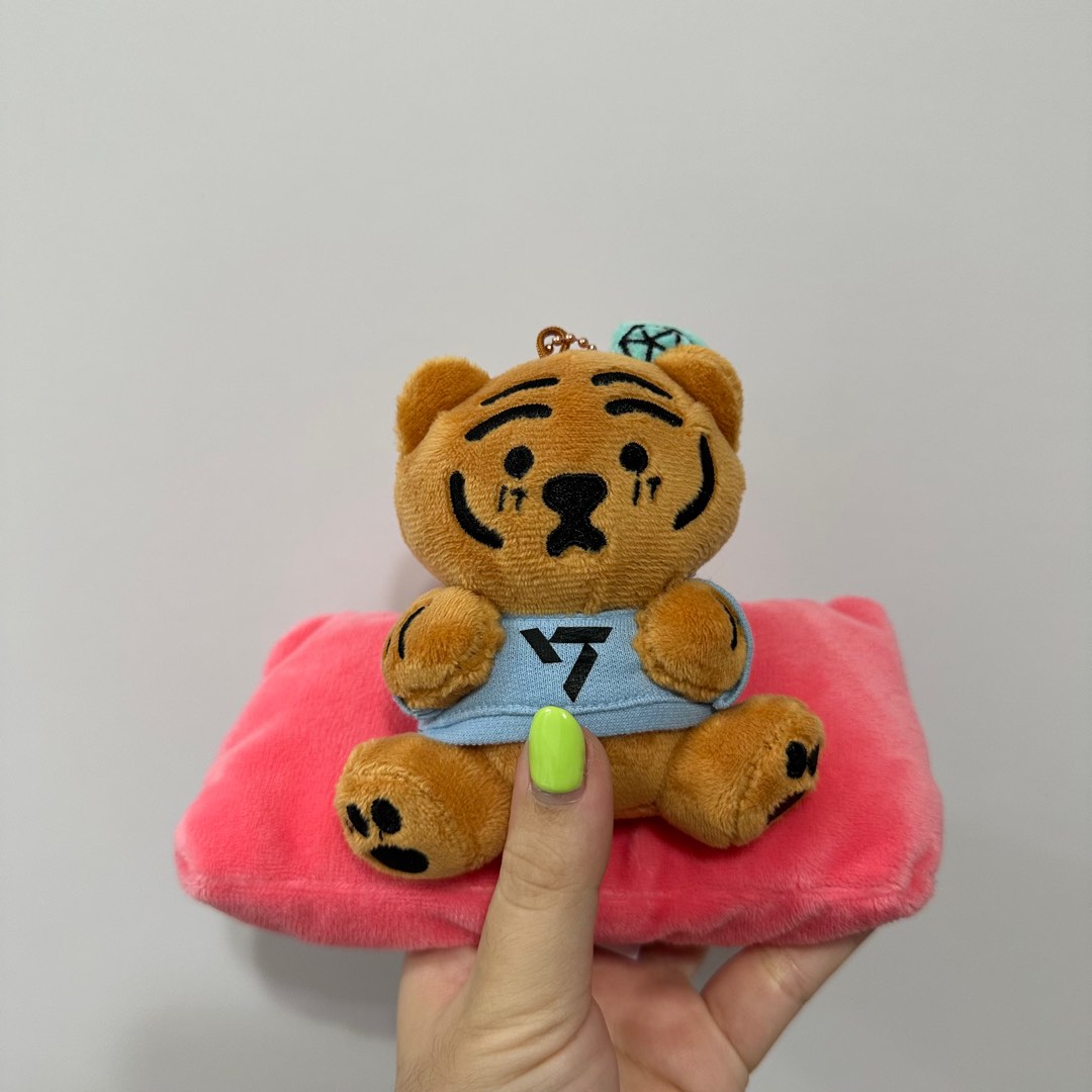 WTS LFB Seventeen SVT Muzik Tiger Bongbongee Carat Plush Keyring Set ...