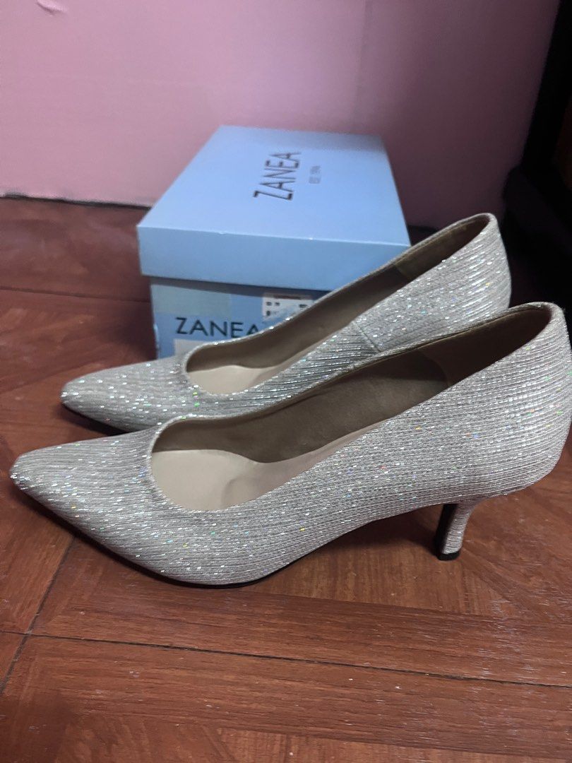 Zanea Silver Heels, Women's Fashion, Footwear, Heels on Carousell