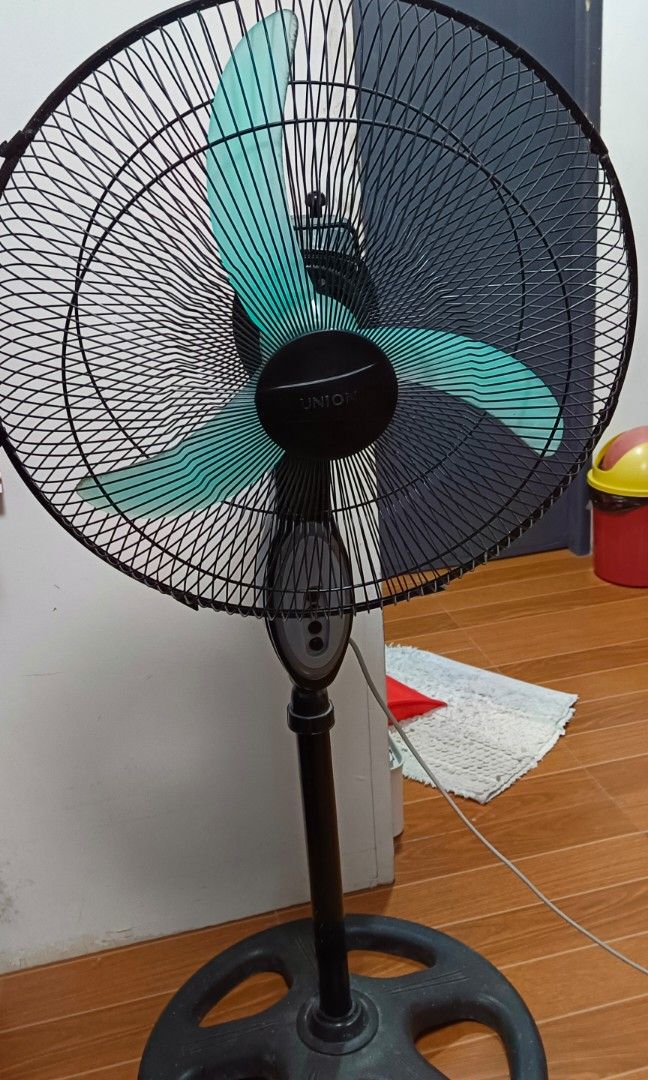18' Union Stand Fan, Furniture & Home Living, Lighting & Fans, Fans on ...