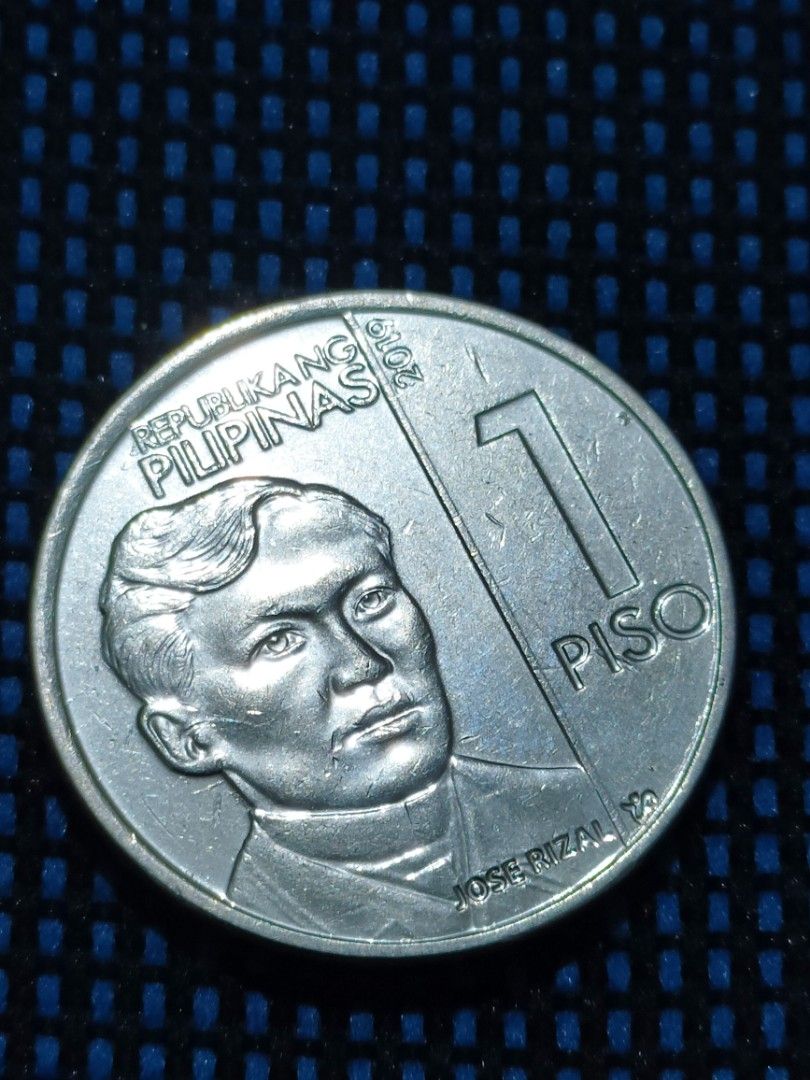 1 Peso Coin 2019 with Low Mint Mark, Hobbies & Toys, Memorabilia ...