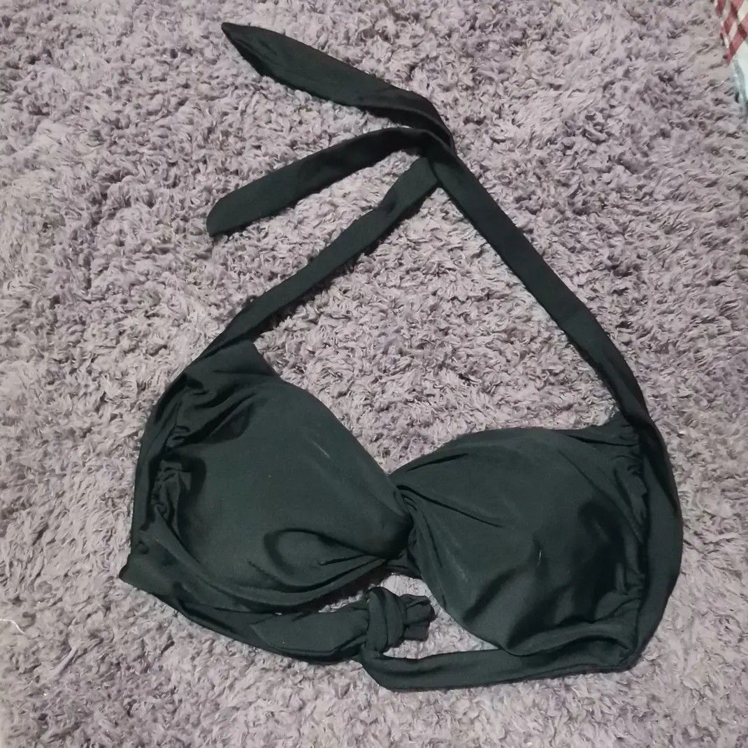 LE BESI - 2pc. Swimsuit TOP only, Women's Fashion, Swimwear, Bikinis ...