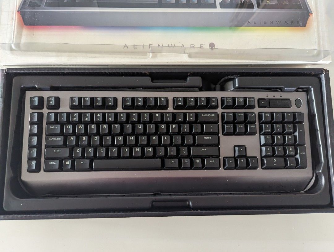 Alienware AW768 gaming mechanical keyboard, Computers & Tech, Parts ...