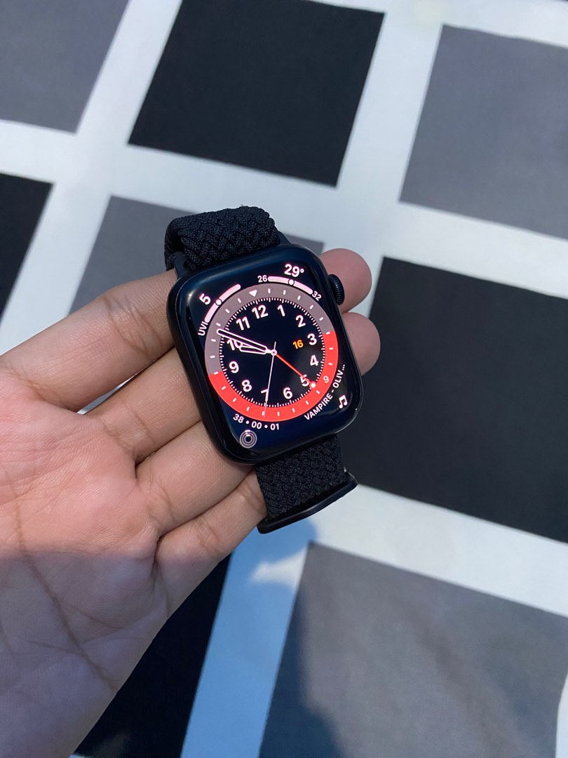 Apple Watch Series 8 45mm 100% BATT HEALTH, Men's Fashion, Watches ...