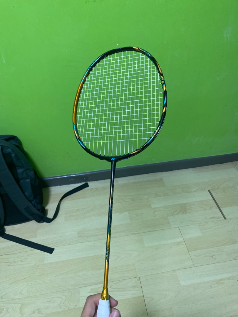 Astrox 88d pro (yonex), Sports Equipment, Sports & Games, Racket & Ball ...