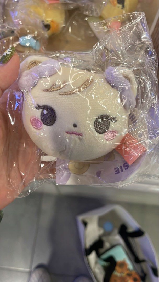 《預訂》Blackpink character squeeze ball, 興趣及遊戲, 玩具 & 遊戲類 - Carousell