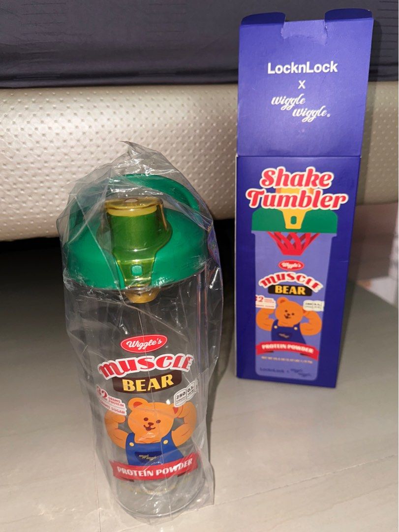 BNIB (wiggle wiggle x LocknLock) Shake Tumbler - Muscle Bear 700ML ...