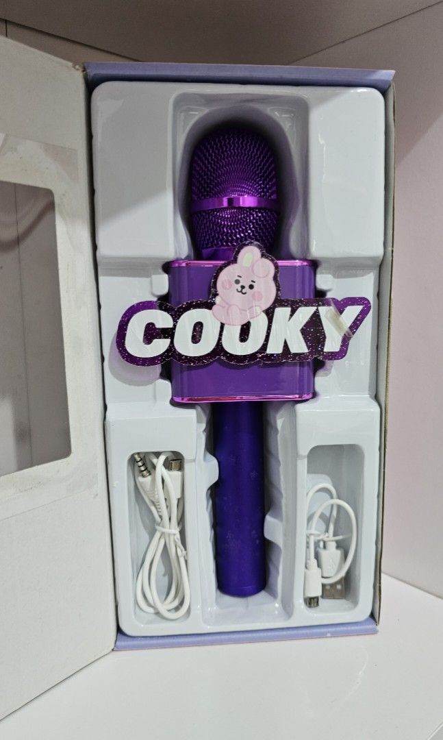 BT21 Cooky Wireless Mic Speaker, Hobbies & Toys, Memorabilia ...