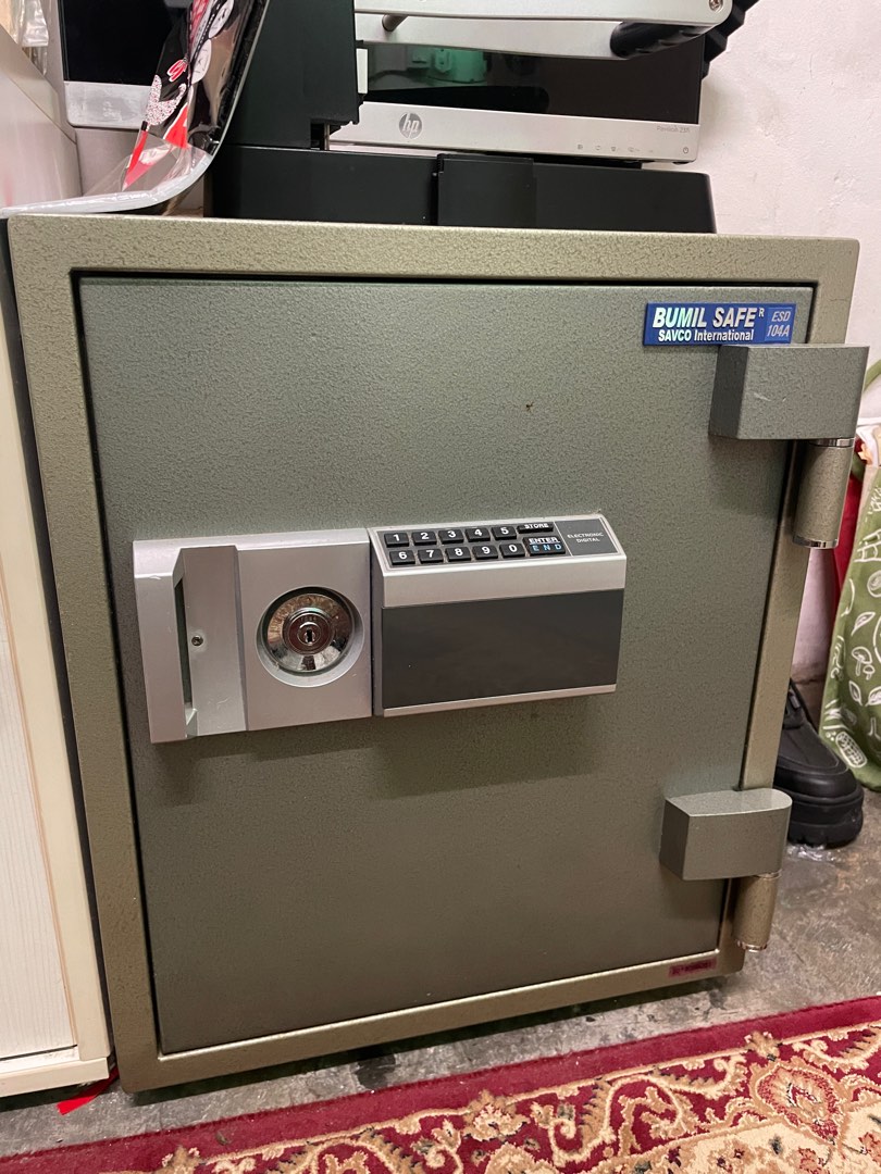 FIREPROOF SAFE - BUMIL ESD104A, Furniture & Home Living, Security ...