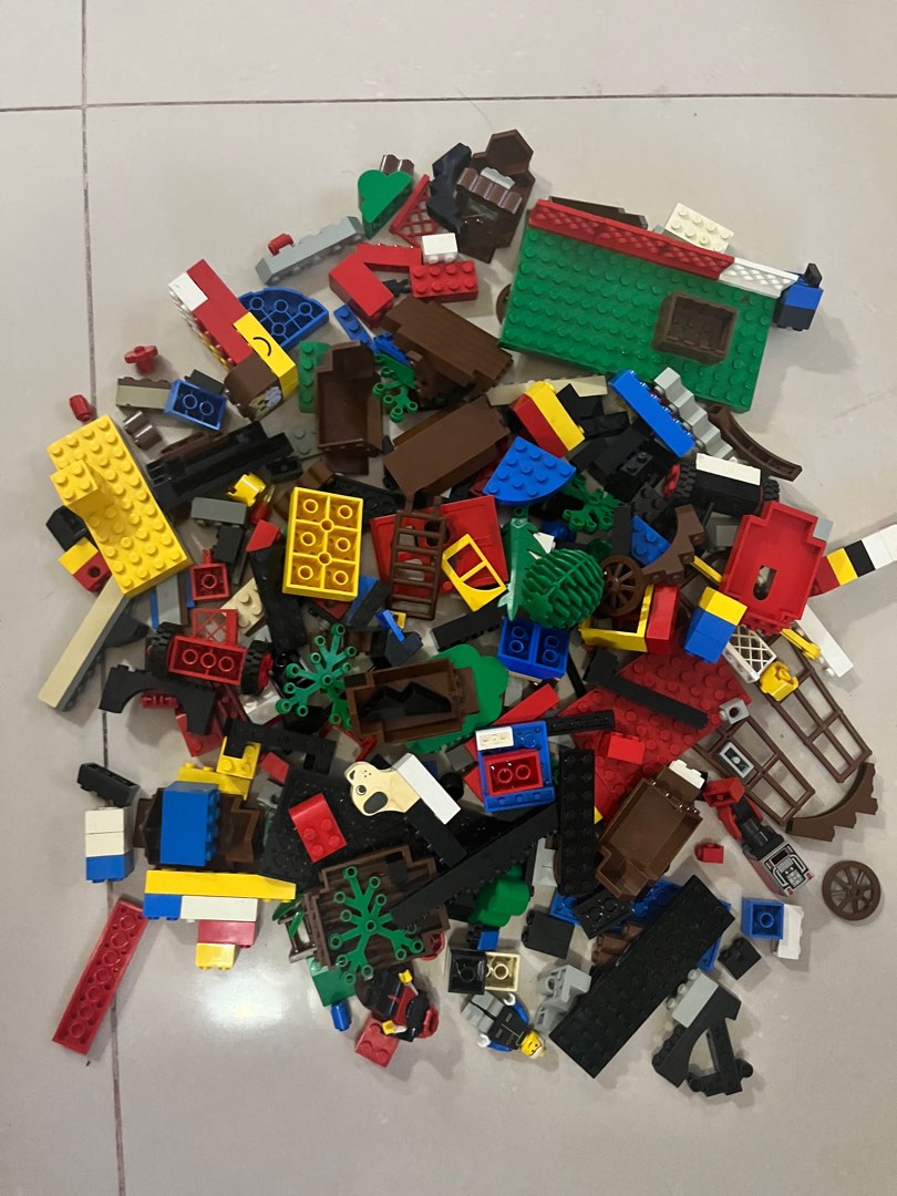 Classic Lego Loose Sets with minifigures T1, Hobbies & Toys, Toys ...