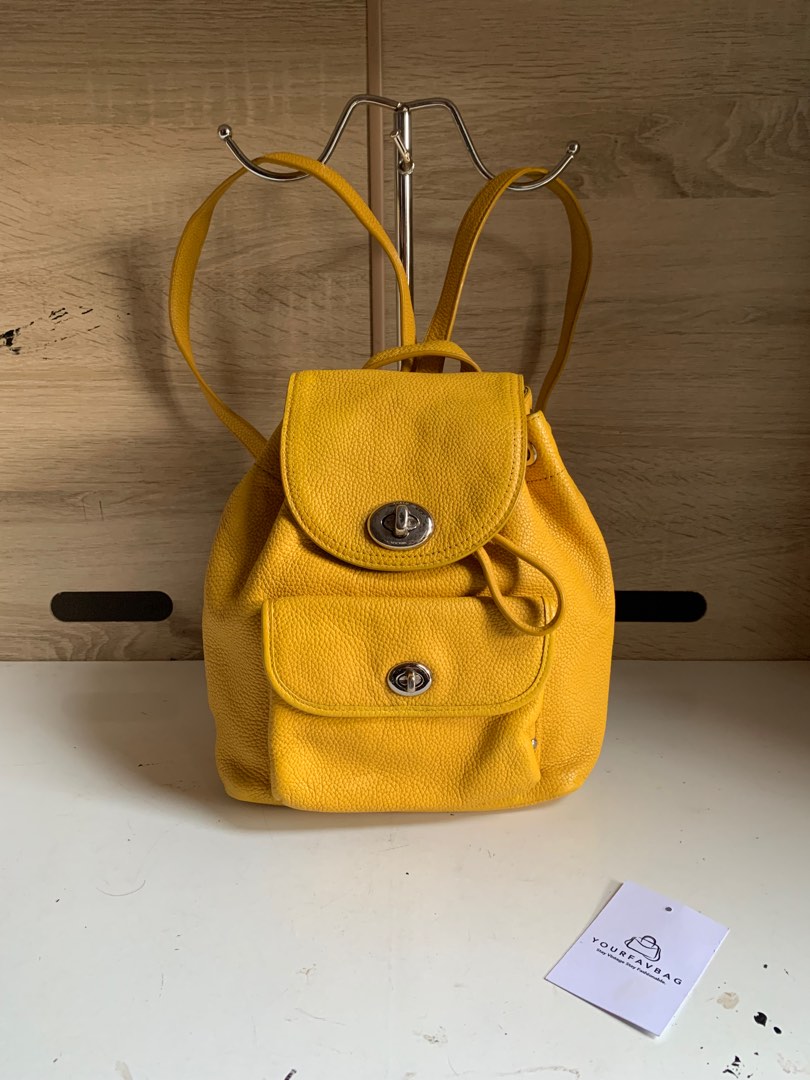 Coach ransel, Fesyen Wanita, Tas & Dompet di Carousell