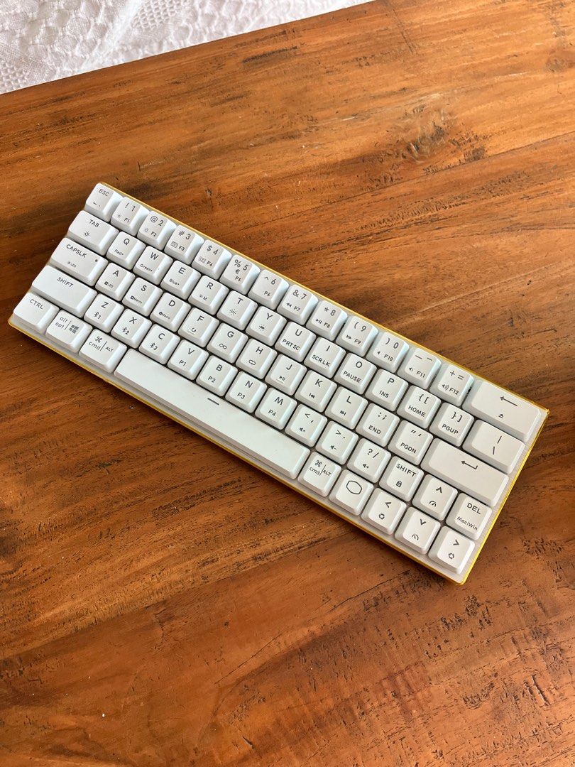 Cooler master sk622 clicky keyboard white, Computers & Tech, Parts ...