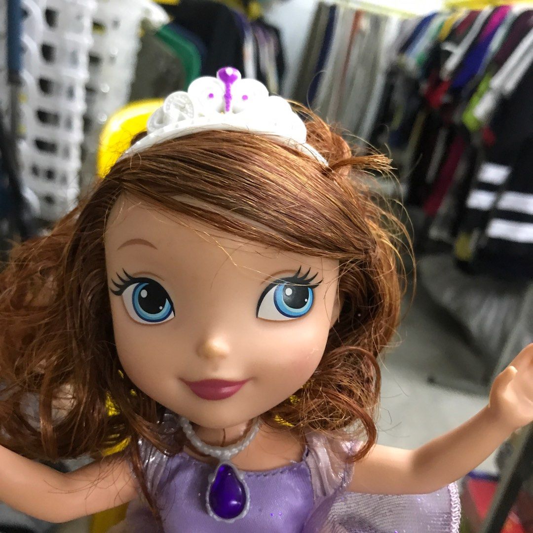 DISNEY SOFIA THE FIRST DOLLS, Hobbies & Toys, Toys & Games on Carousell