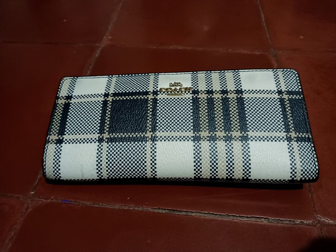 Dompet Coach Original, Fesyen Wanita, Tas & Dompet di Carousell