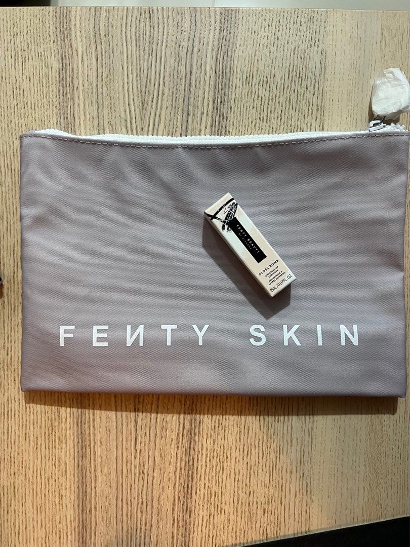 FENTY POUCH WITH FENTY GLOSS BOMB 2ml, Beauty & Personal Care, Face ...
