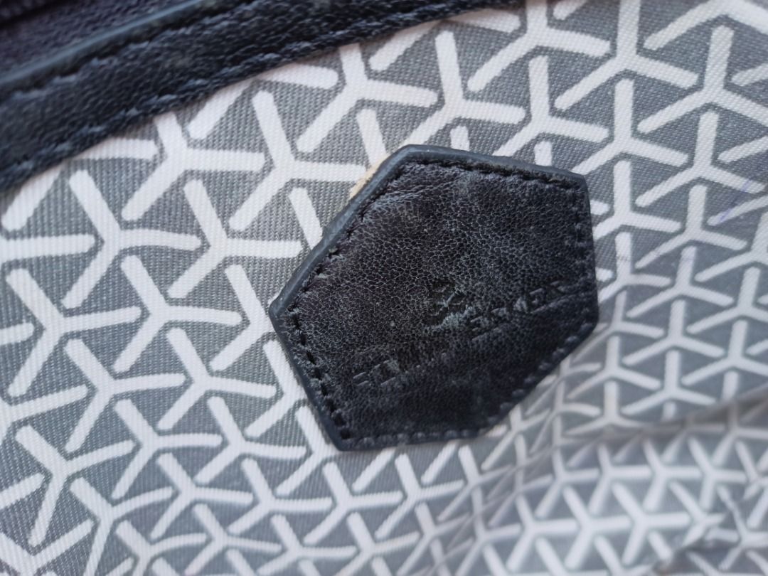 FINN ESKER, Luxury, Bags & Wallets on Carousell