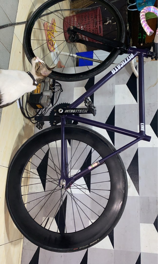 fixie, Sports Equipment, Bicycles & Parts, Bicycles on Carousell