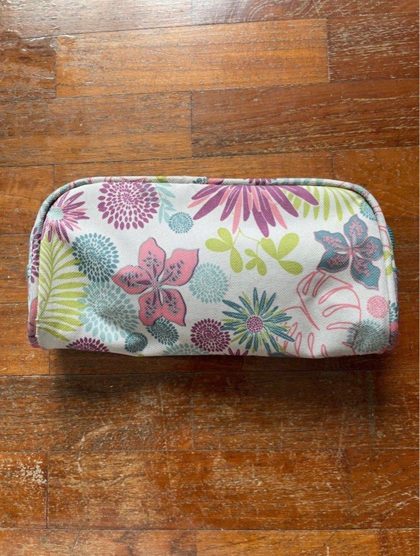 Flower Pencil Case, Hobbies & Toys, Stationery & Craft, Stationery ...