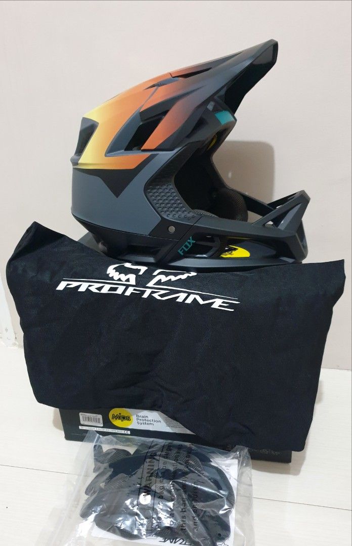 FOX PROFRAME LARGE, Sports Equipment, Other Sports Equipment and ...