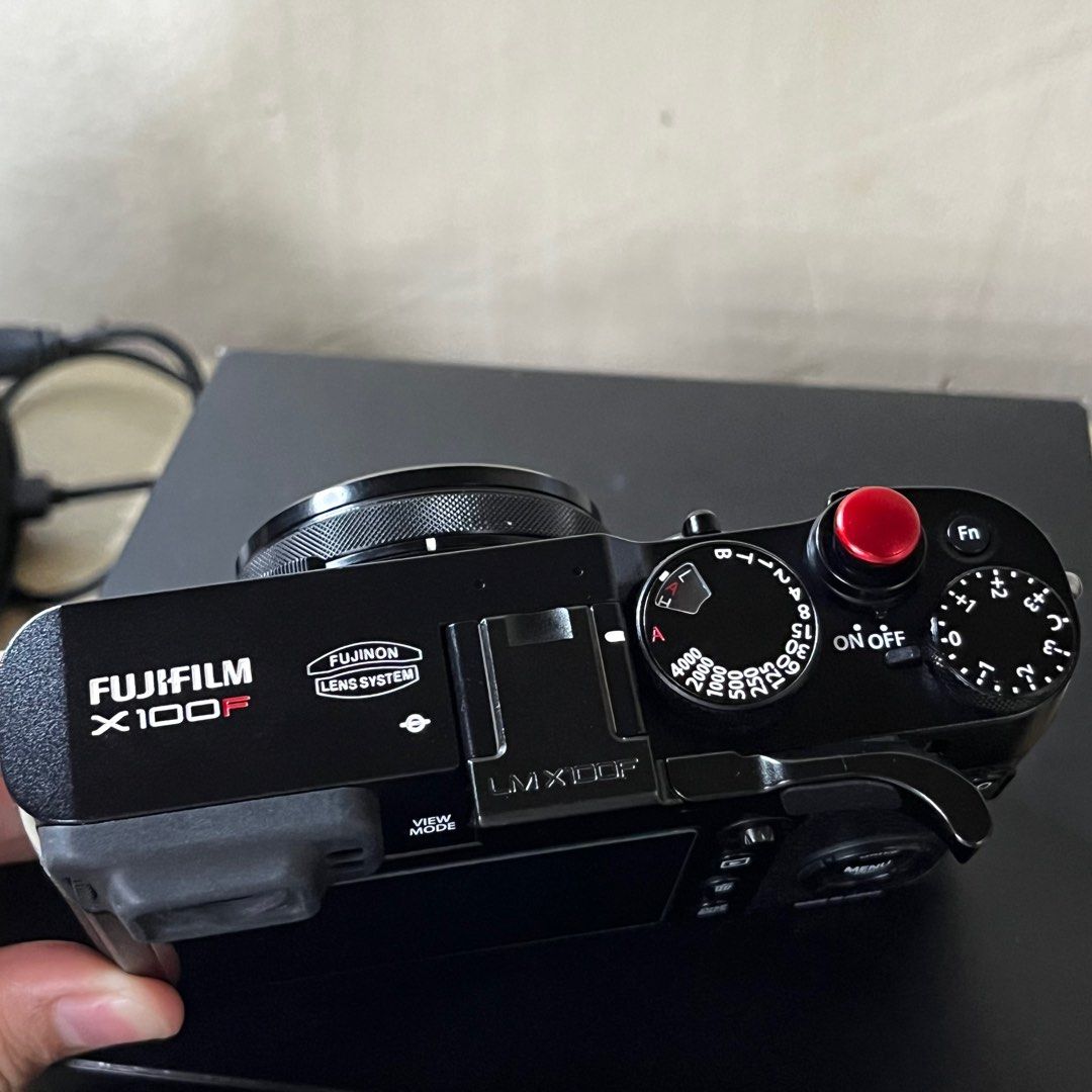 Fujifilm X100F (Price Negotiable), Photography, Cameras on Carousell