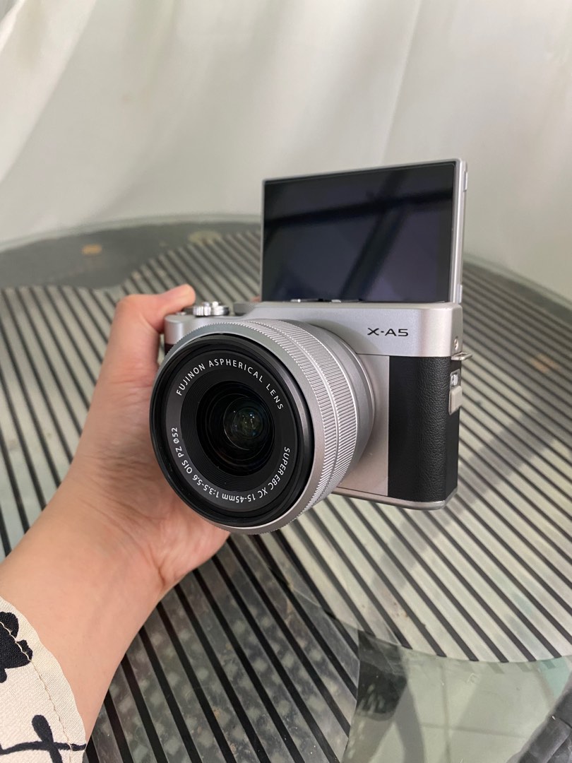 FUJIFILM XA5, Photography, Cameras on Carousell