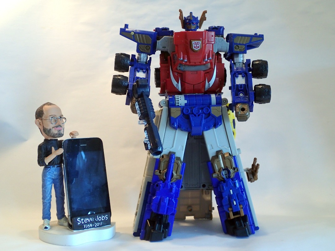 Hasbro 2002 Transformers Armada Optimus Prime with Sparkplug minicon ...