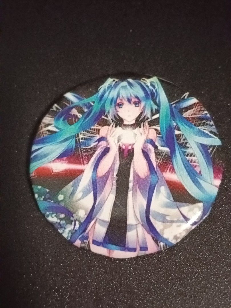 Hatsune Miku Pin Badge, Hobbies & Toys, Memorabilia & Collectibles, Fan ...
