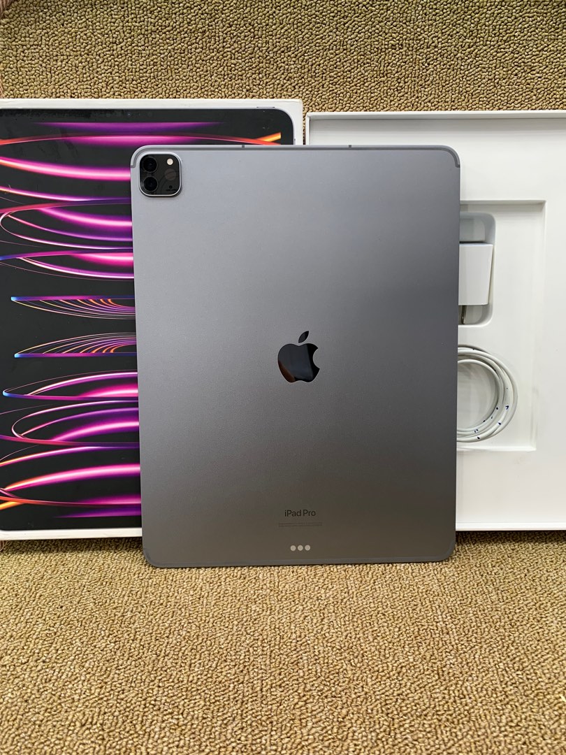 iPad Pro M2 12.9 128gb Wifi+Cellular (6th gen), Mobile Phones & Gadgets, Tablets, iPad on Carousell