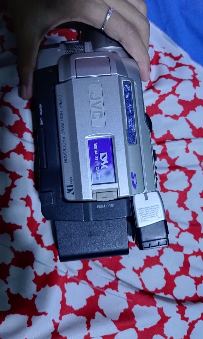 JVC mini DV, Photography, Video Cameras on Carousell