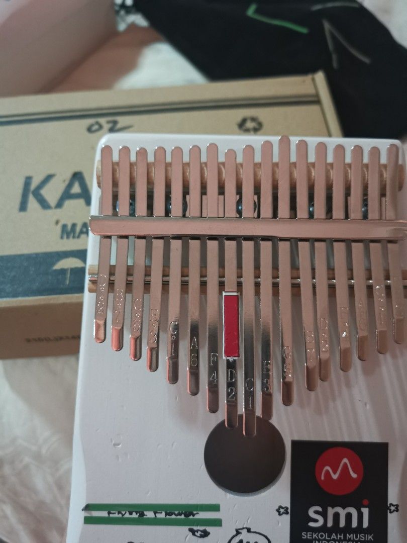 KALIMBA 21 KEY NEW WITH BOX MADE IN CHINA, Musik & Media, Alat di Carousell