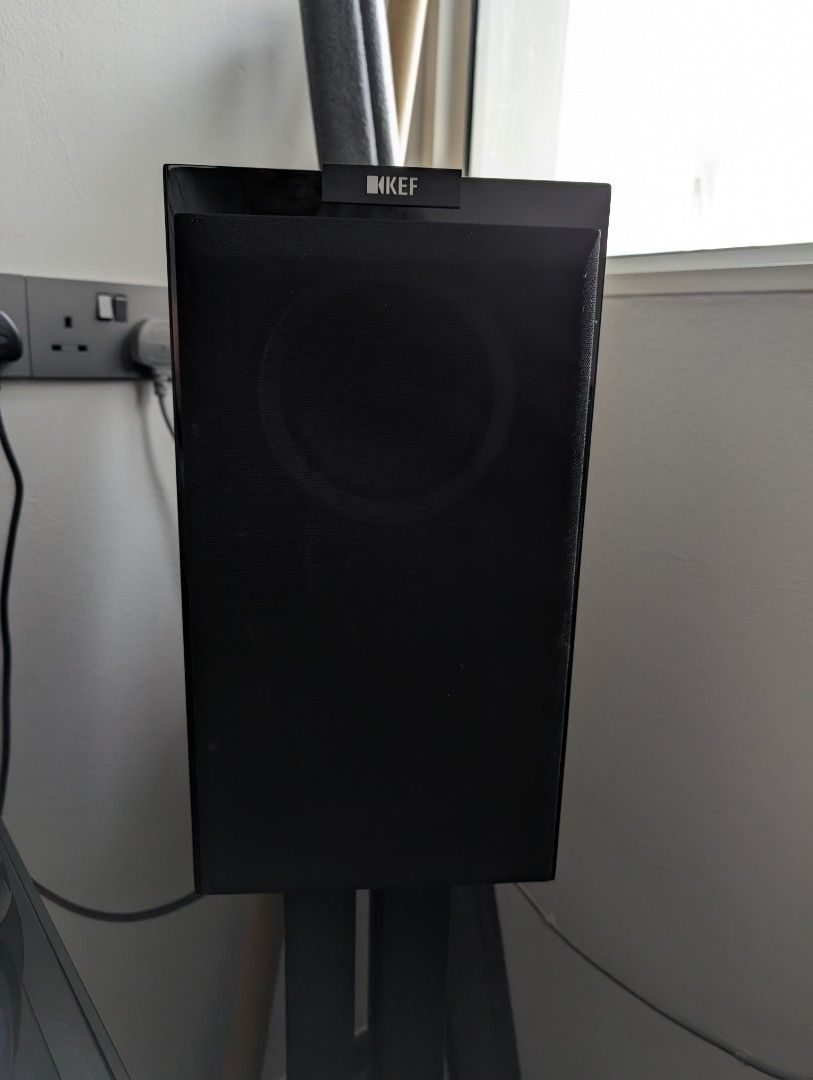 KEF R300 Bookshelf Speakers, Audio, Soundbars, Speakers & Amplifiers on ...
