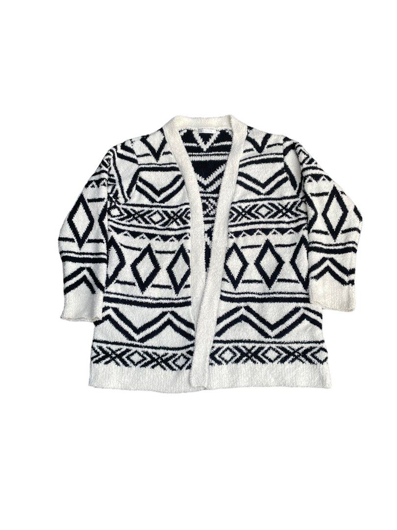 Khalita Fleece, Women's Fashion, Coats, Jackets and Outerwear on Carousell