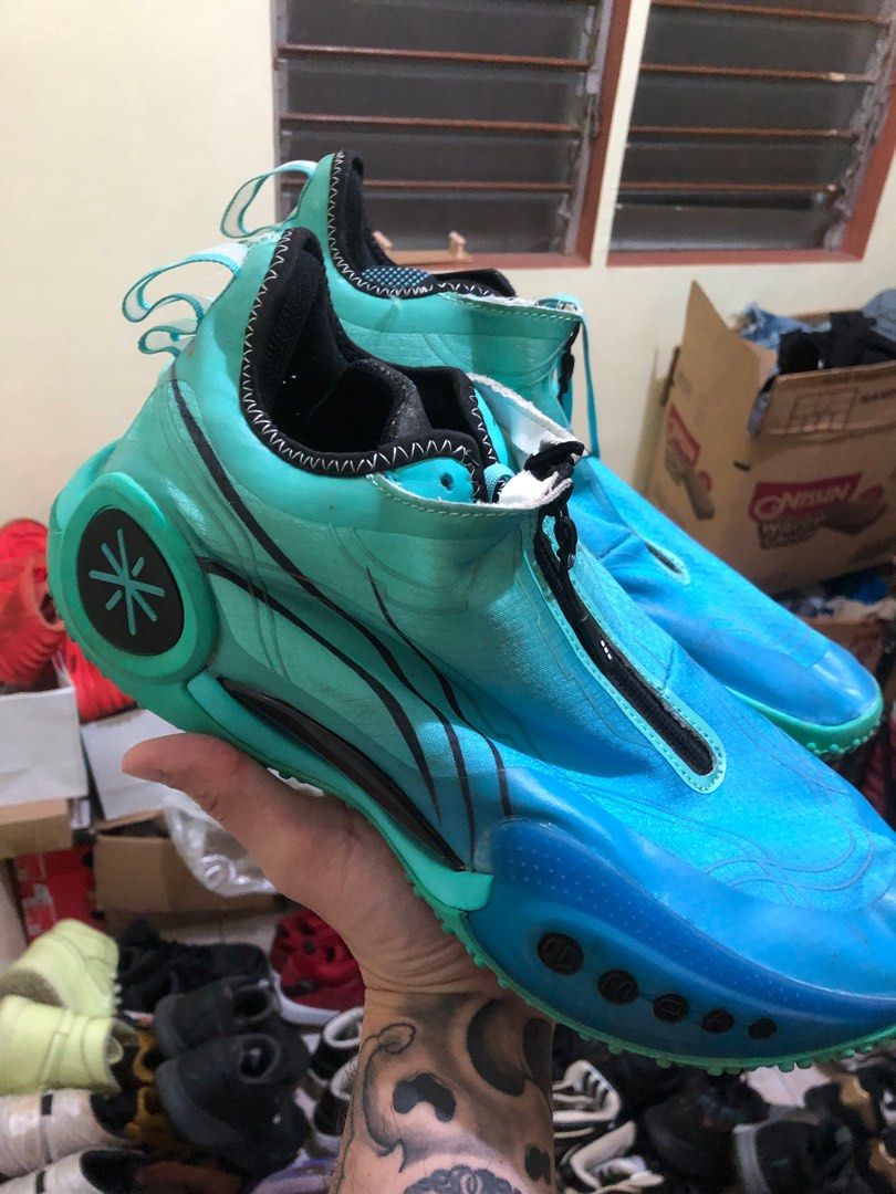 Lining D-wade, Men's Fashion, Footwear, Sneakers on Carousell