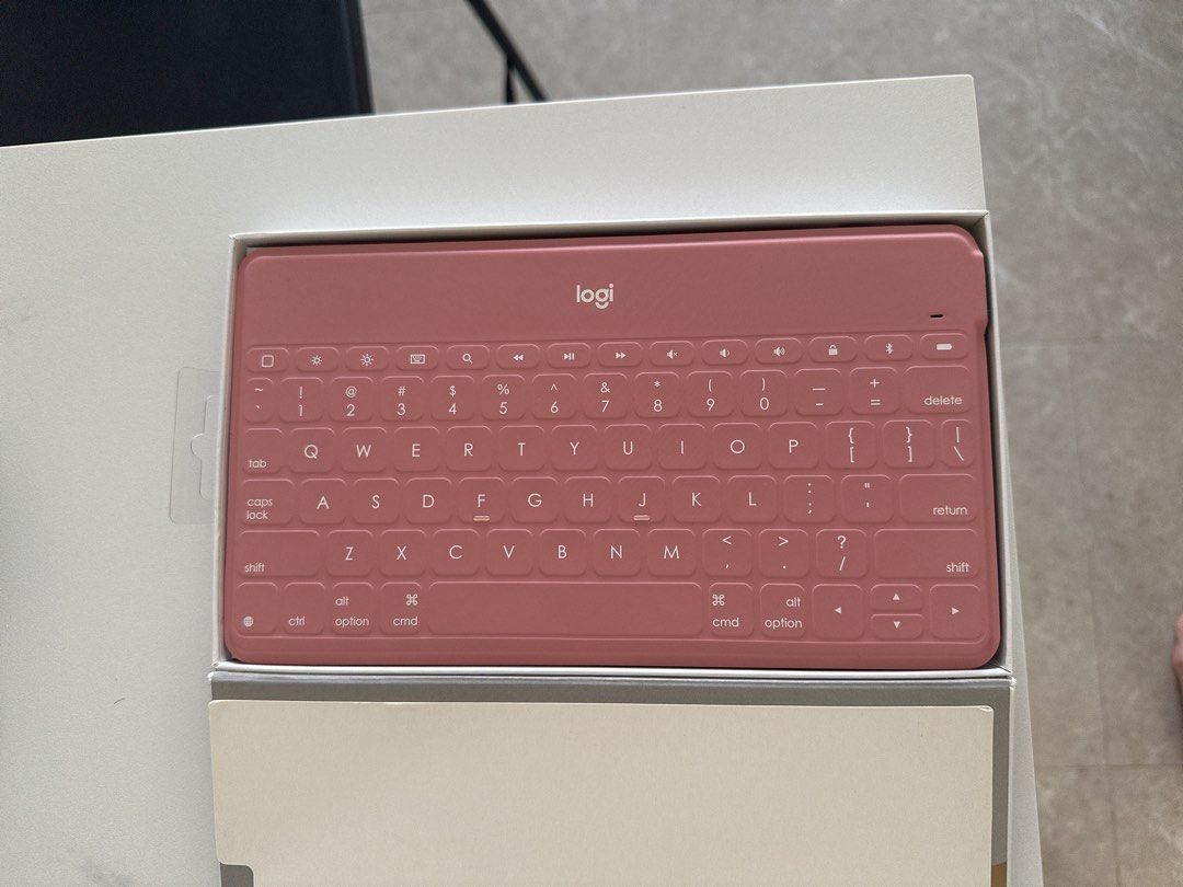 Logitech Wireless Keys To Go Keyboard, Computers & Tech, Parts ...